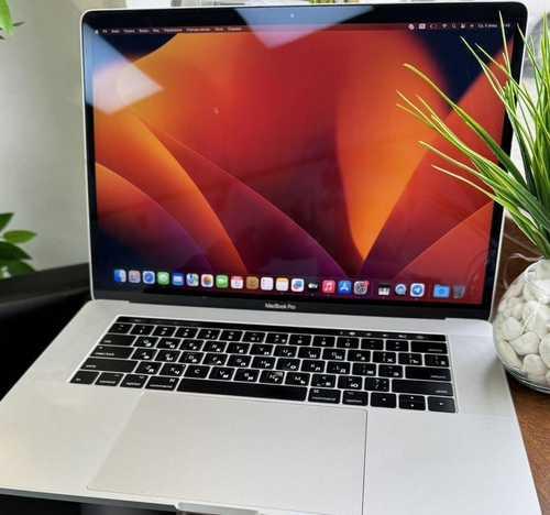 Apple MacBook Pro 15 2017 16/512Gb