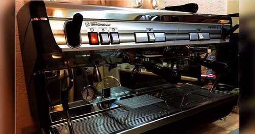 Кофемашина Nuova Simonelli Appia Life 2GR S Red