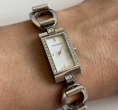 Nina Ricci с бриллиантами 0.27 карат