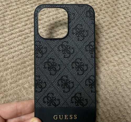 Продам чехол guess 15 pro max