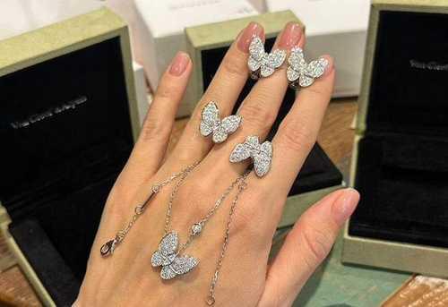 Колье VCA Two Butterfly Pendant