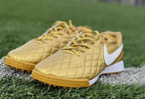 Сороконожки Nike Tiempo Legend R10