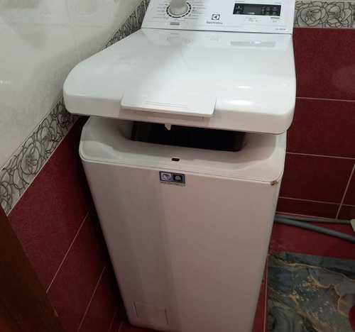 Стиральная машина electrolux EWT1066ESW