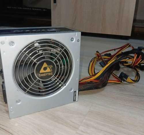 Блок питания Chieftec 650w