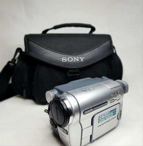 Видеокамера sony handycam dcr-trv265e + сумка