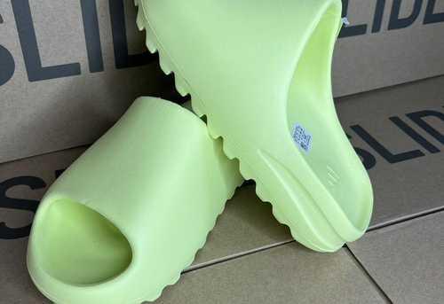 Adidas yeezy slide