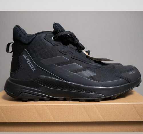 Adidas Terrex 45 1/3 мембранные кроссовки новые