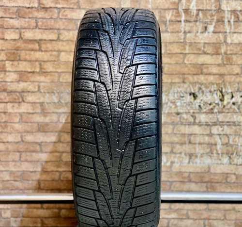 Kumho I'Zen KW31 215/65 R16