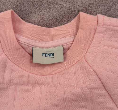 Fendi платье на девочку 6-7 лет. Оригинал