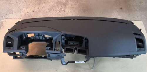Торпедо/передняя панель Volvo XC60
