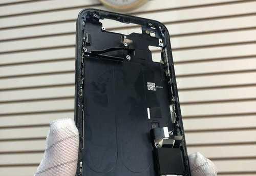 Оригинальная средняя часть корпуса iPhone 14 Black