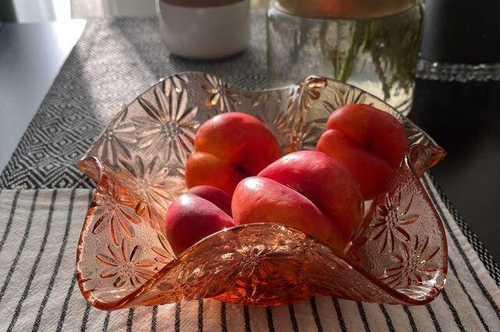 Винтажная ваза для фруктов СССР карамельное стекло
