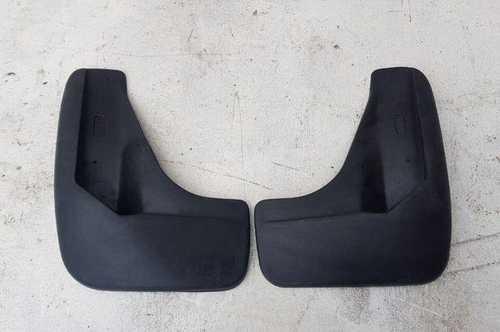 Брызговики передние VW Jetta с 20011 г неоригинал