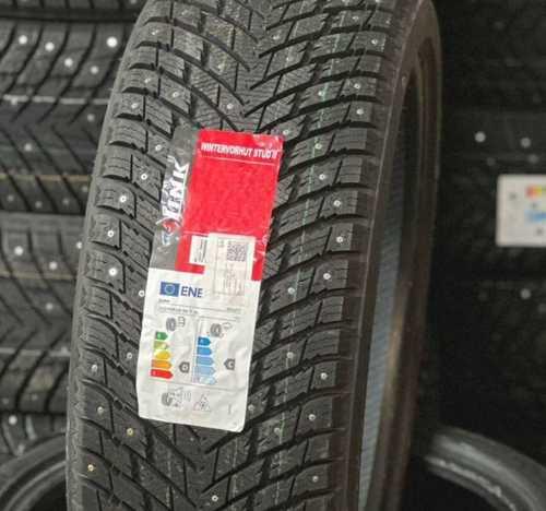 iLink Wintervorhut Stud II 235/55 R20 126T