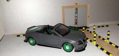Audi TT Roadster 1/24
