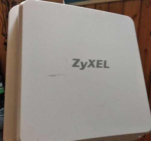 Уличный модем zyxel LTE6100