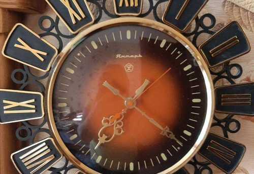Часы настенные СССР Янтарь кварц