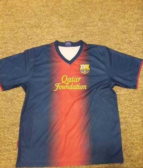 Продается футболка футбольной команды Барселоны