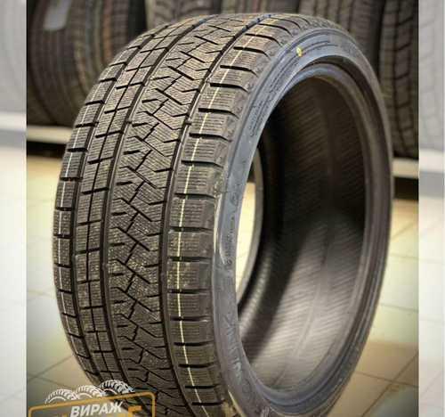 Triangle PL02 235/40 R19 96W