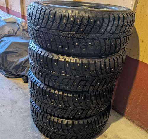 Laufenn I Fit Ice LW 71 235/55 R18 100T