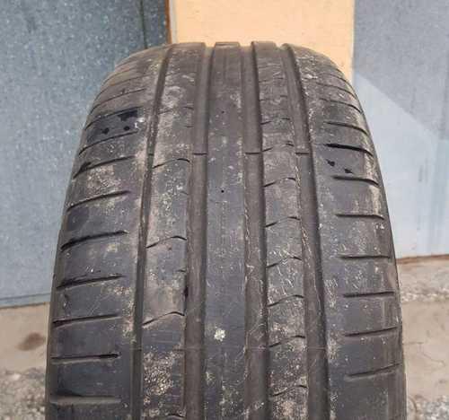 Pirelli P Zero 225/40 R19