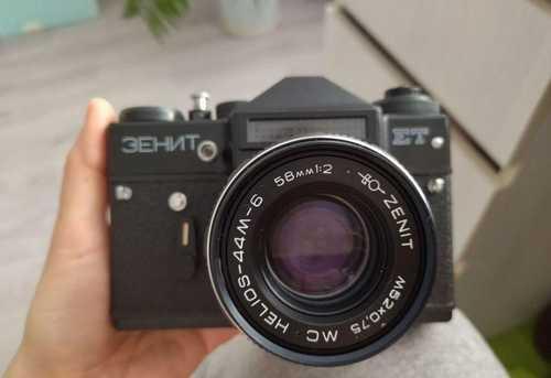 Плёночный фотоаппарат Зенит с объективом