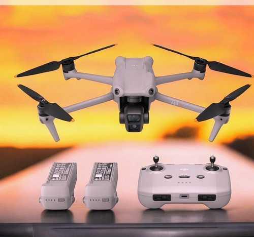 Квадрокоптер DJI Mavic 3 Fly More Combo