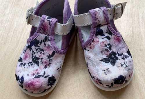 Туфли детские новые для девочки