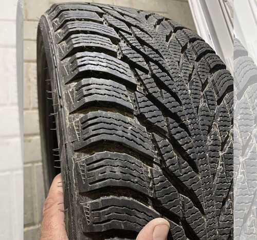 Nokian Tyres Hakkapeliitta R3 235/45 R18 98T