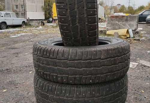 Michelin Agilis X-Ice North 215/65 R16C