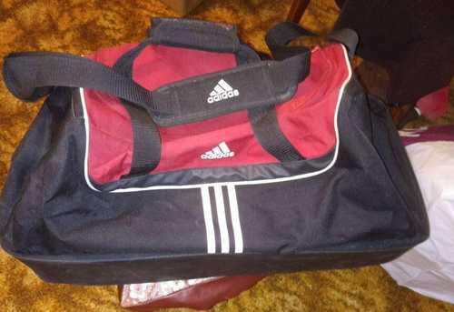 Спортивная сумка adidas с чемоданом