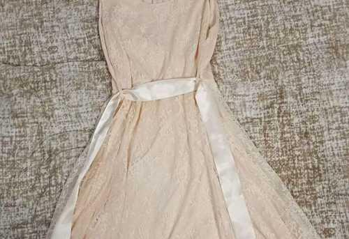 Вечернее платье со шлейфом 48
