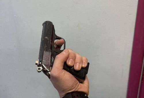 Зажигалка в виде пистолета Walther