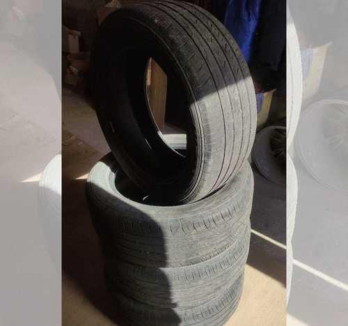 Nitto NT860C 215/55 R17