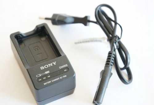 Оригинальное зарядное устройство Sony BC-TRW