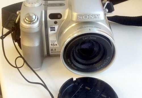 Фотоаппарат цифровой Sony DSC-H7