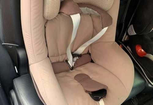 Продаю 2 автокресла Maxi Cosi + база к ним