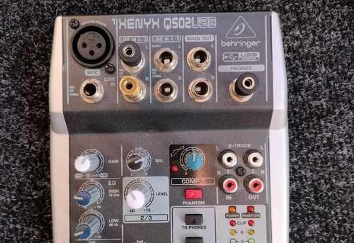 Микшерный пульт Behringer xenyx Q502