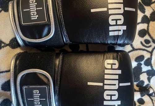 Боксерские перчатки 12 oz clinch