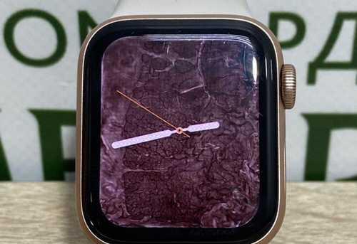 Смарт-часы Apple Watch SE 40mm Gold