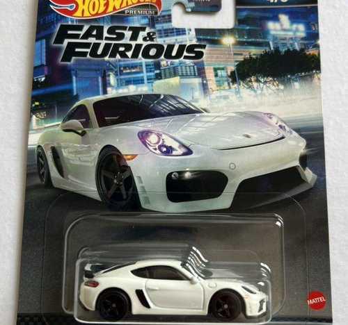 Hot Wheels Premium Porsche 718 Cayman GT4