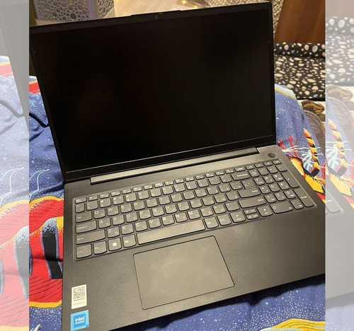 Ноутбук Lenovo V15 G2 IJL