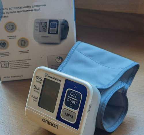 Тонометр на запястье Omron R2