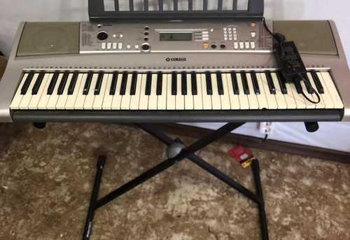 Yamaha E313