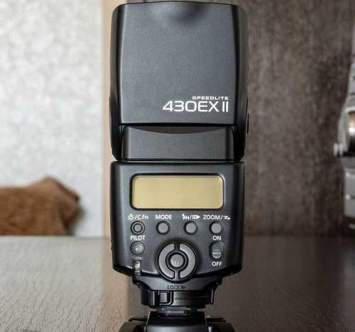 Canon Speedlite 430EX II