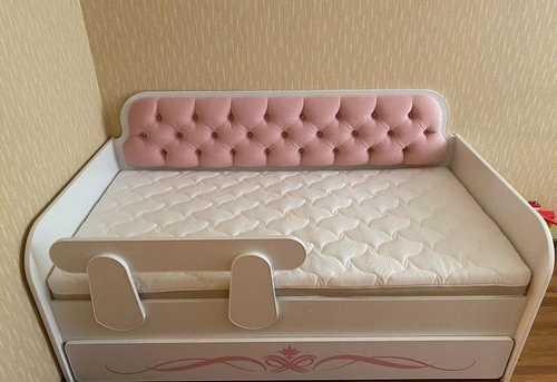 Кровать детская с мягкой спинкой
