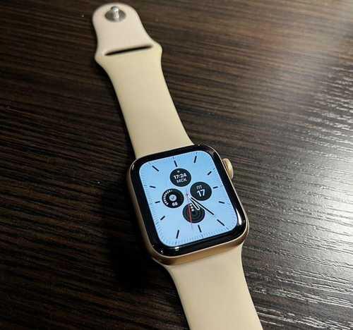 Часы apple watch series 5 40mm