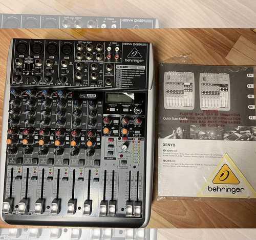 Микшерный пульт behringer xenyx QX 1204 USB