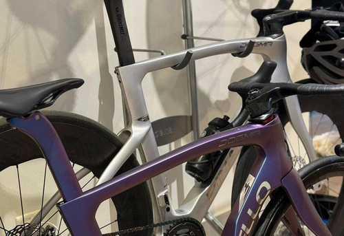 Pinarello dogma f шоссейный топ велосипед