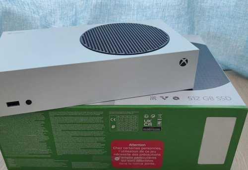Продам Xbox Series S без геймпада